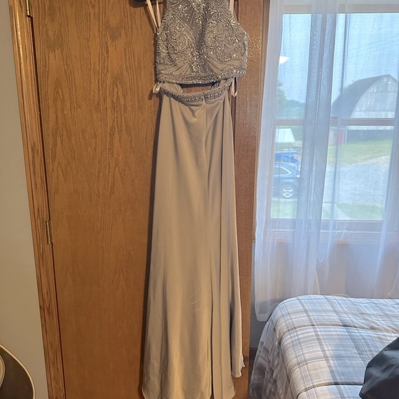 gigi designs | Dresses | Used Worn Only One Time Prom Dress | Poshmark